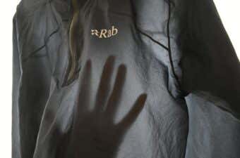 まさかの100g以下も！登山向け軽量レインウェアのおすすめと失敗しない選び方 | YAMA HACK[ヤマハック]